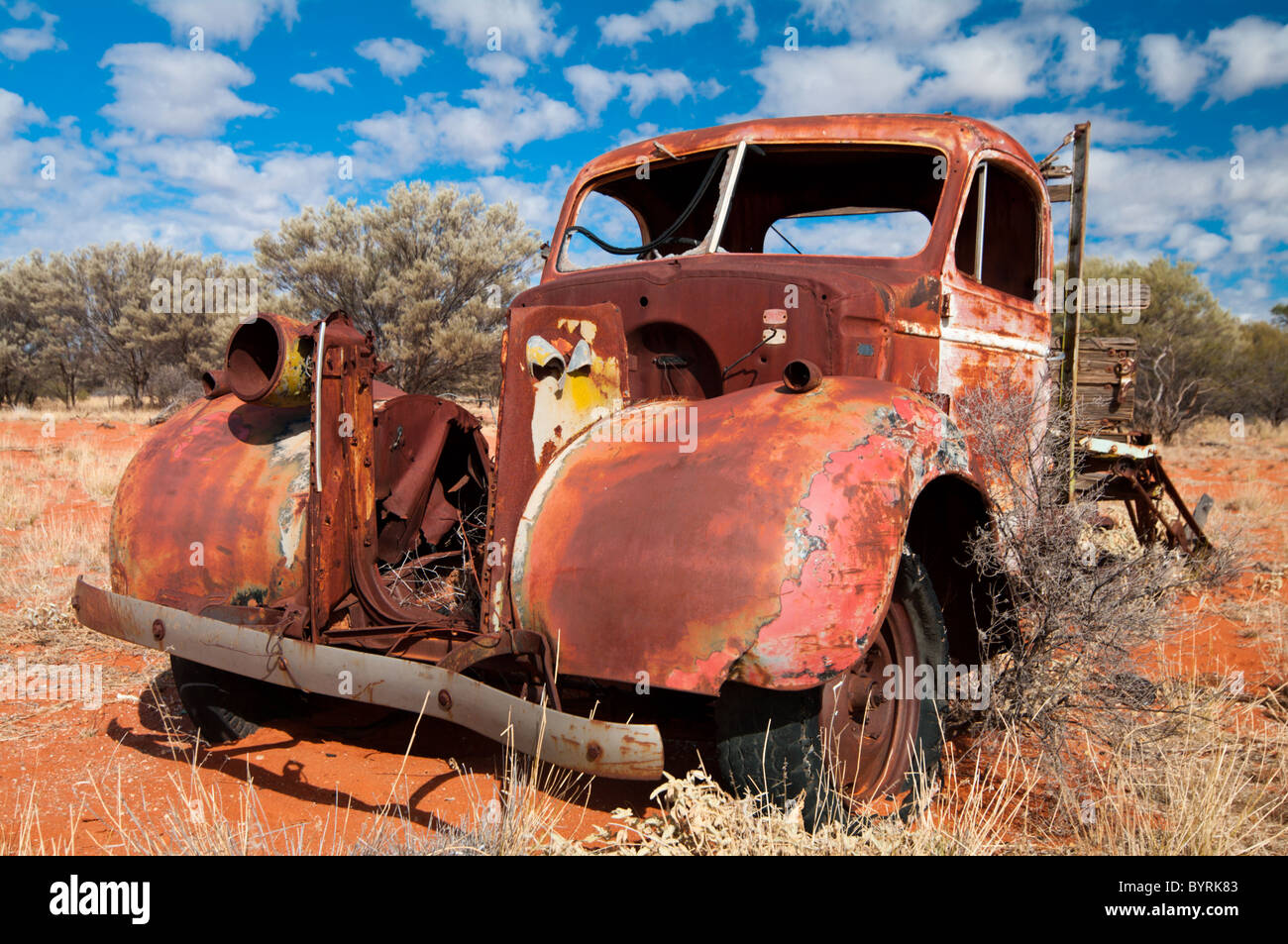 Rusty old truck desert hi-res stock photography and images - Alamy