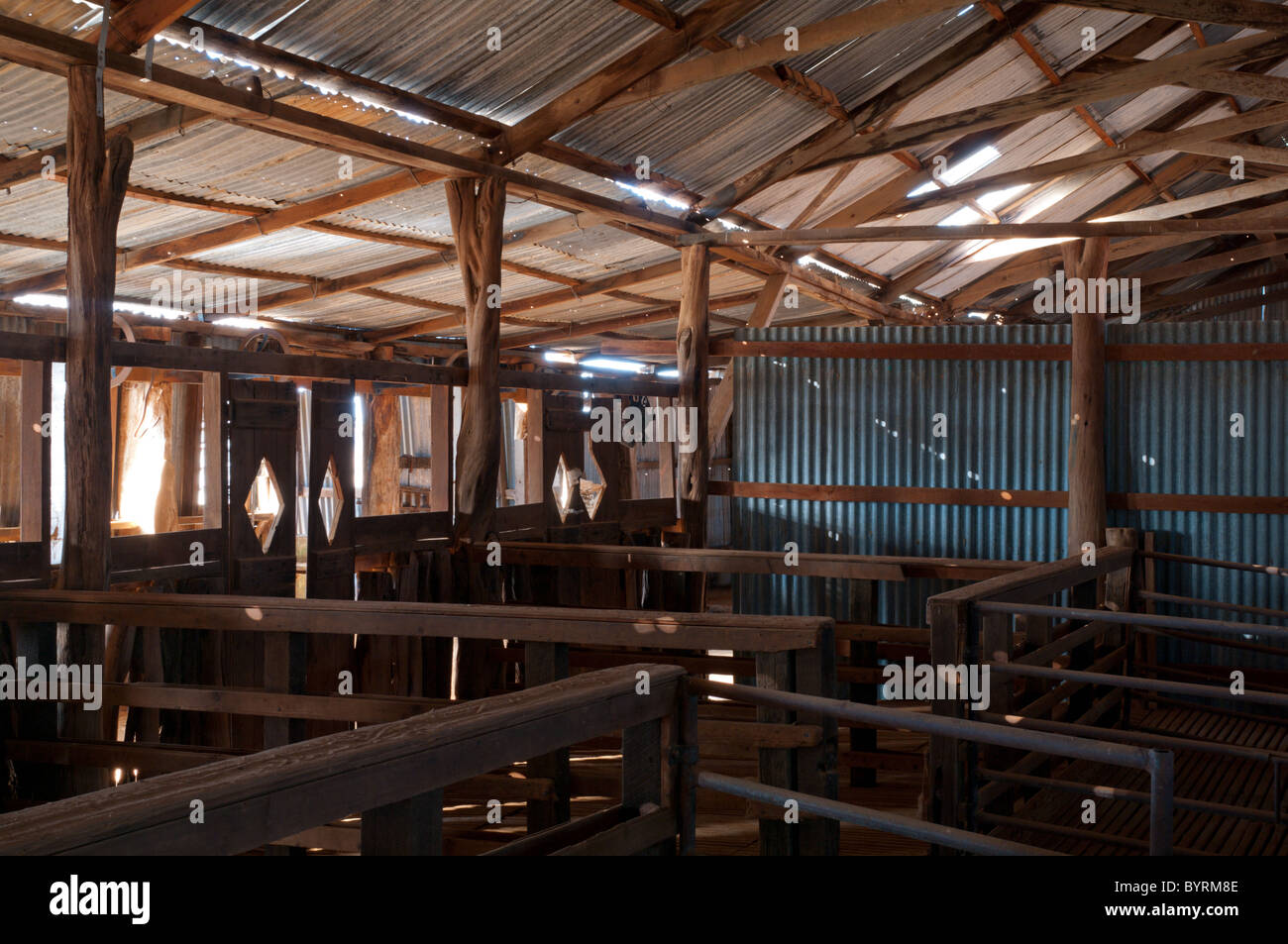 Interior of historic woolshed Stock Photo - Alamy
