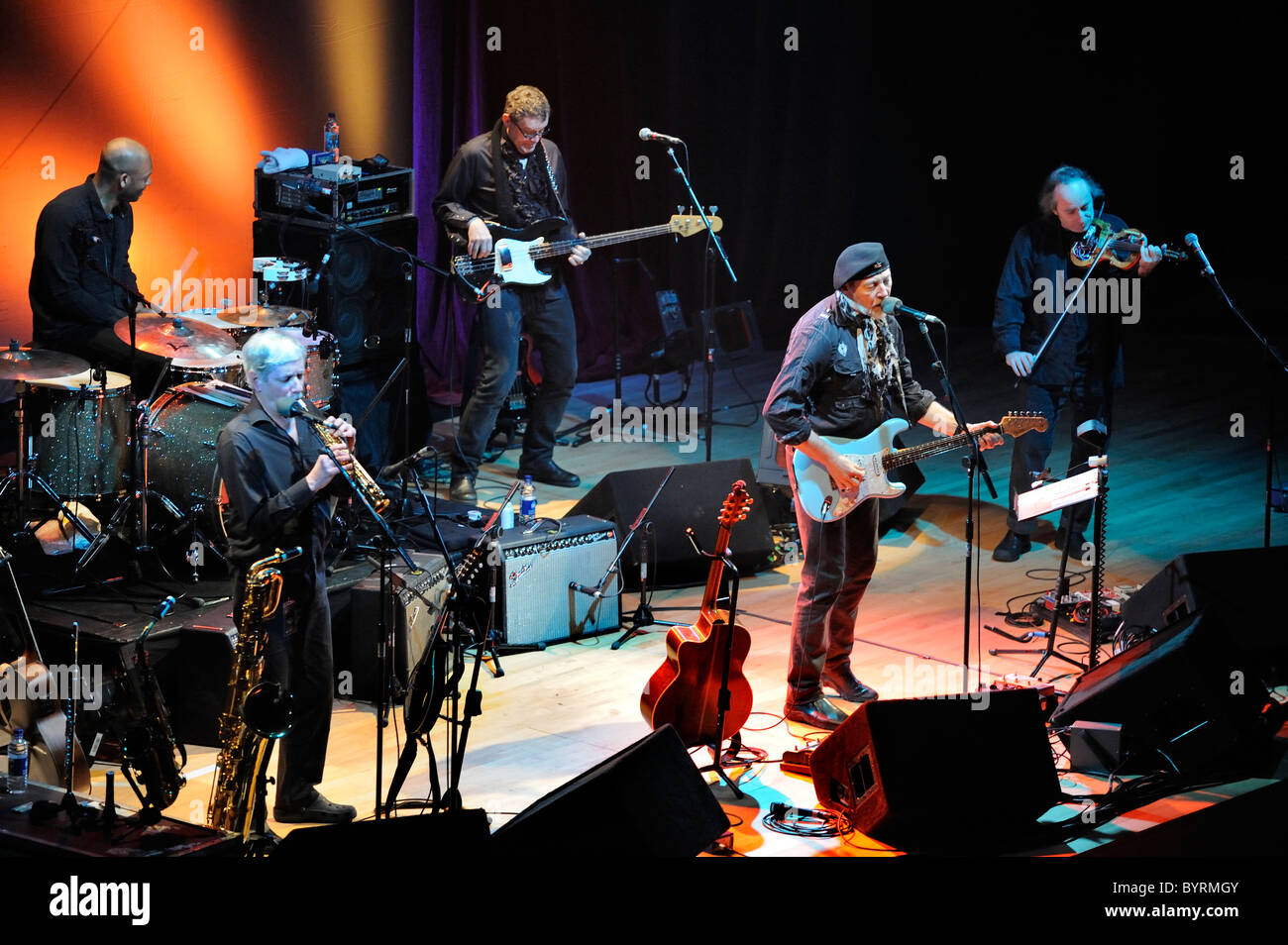 Richard thompson fairport convention hi-res stock photography and ...