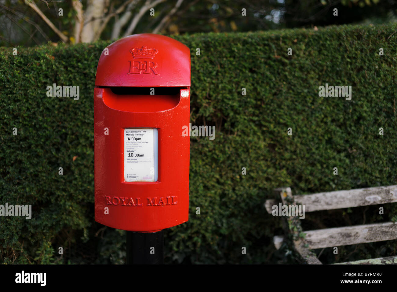 Green pillar box hi-res stock photography and images - Alamy