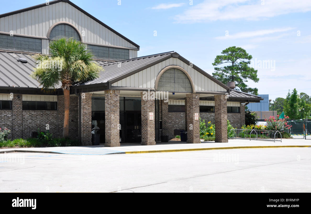 Exterior of a modern school building in South Carolina Stock Photo - Alamy