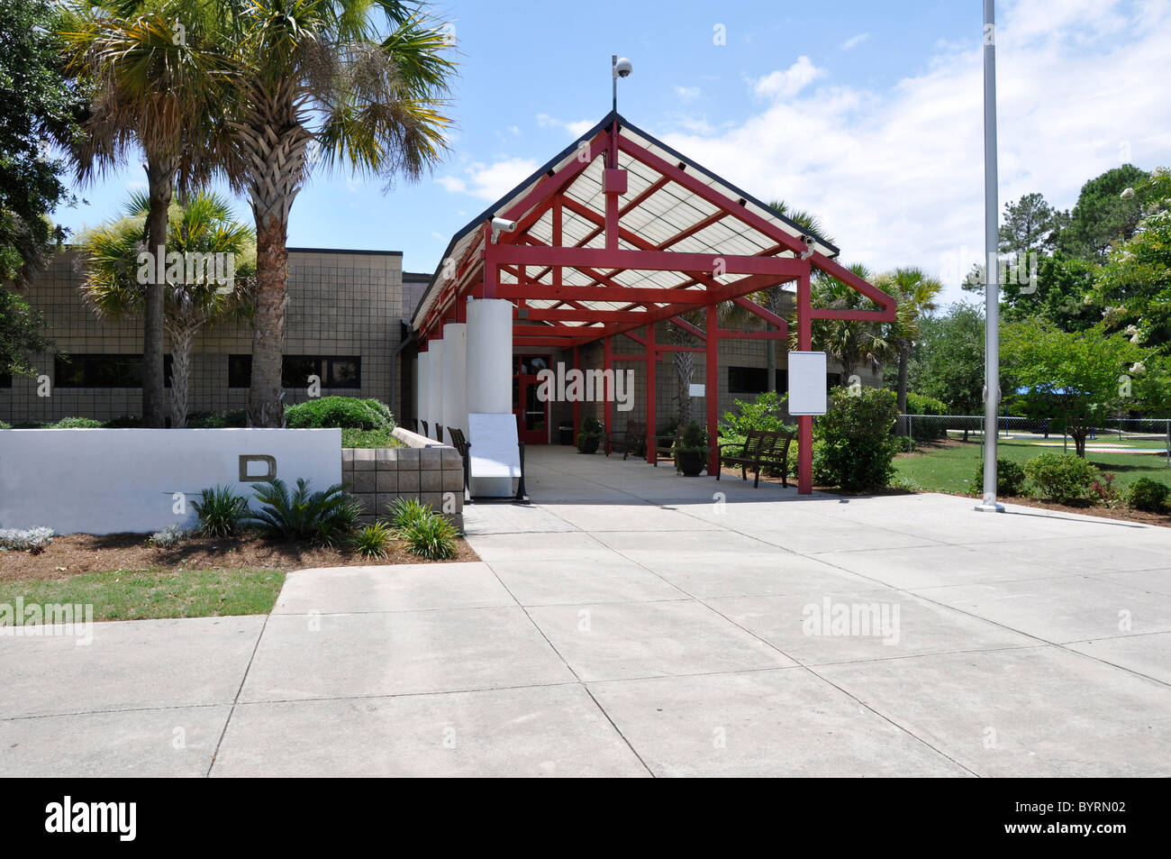 Exterior of a modern school building in South Carolina Stock Photo - Alamy
