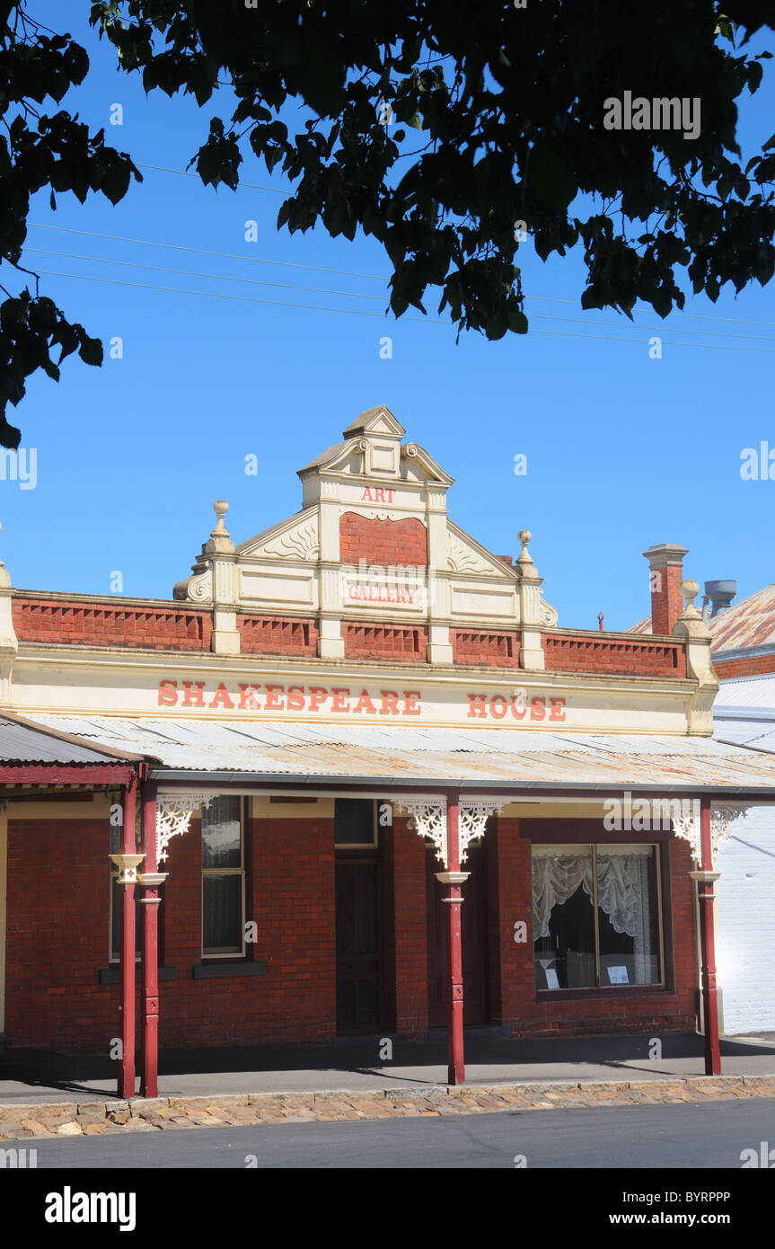Maldon street scene victoria australia hi-res stock photography and ...