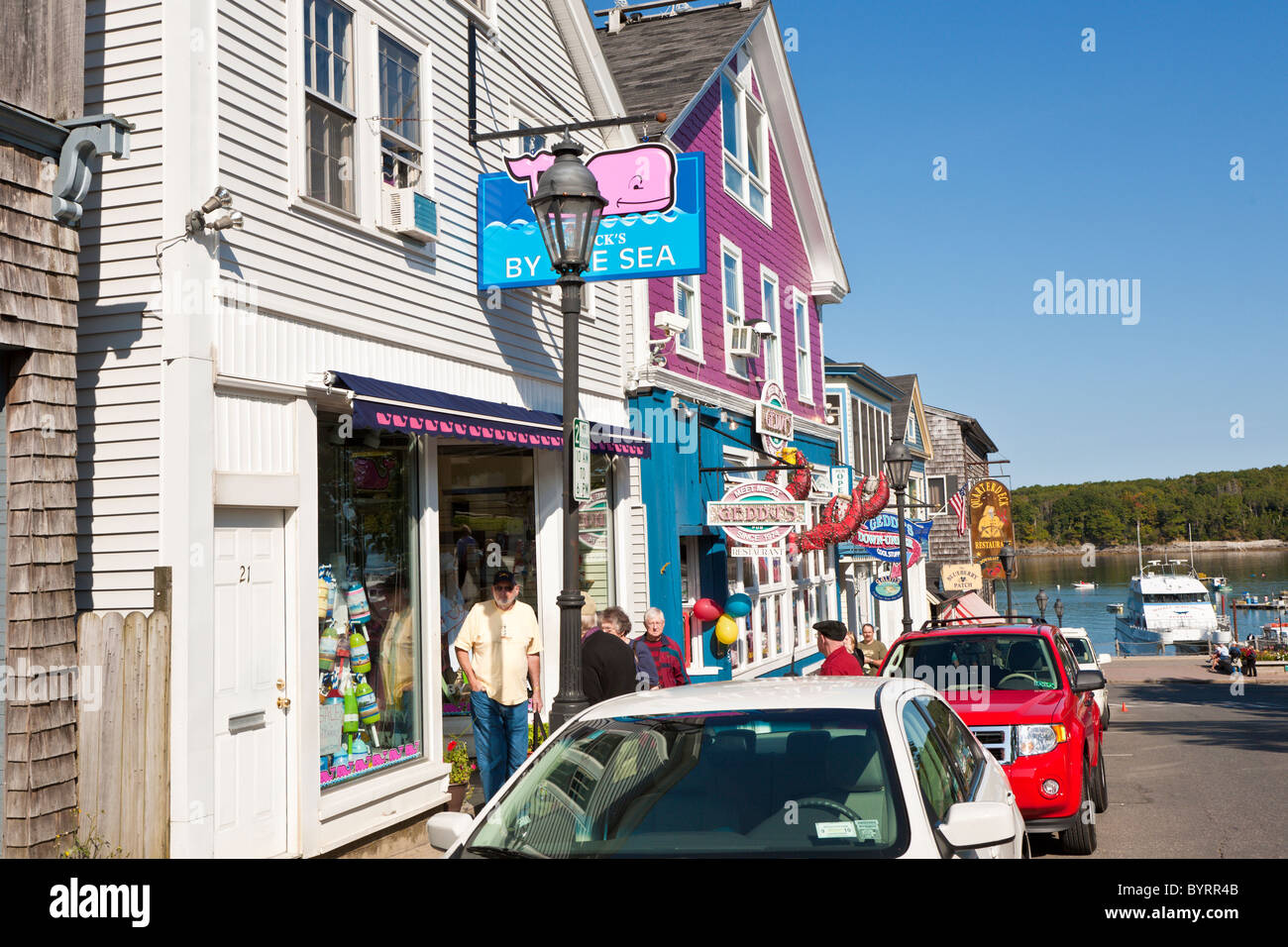 Cruise ship passengers shopping along Main Street in Bar Harbor, Maine ...