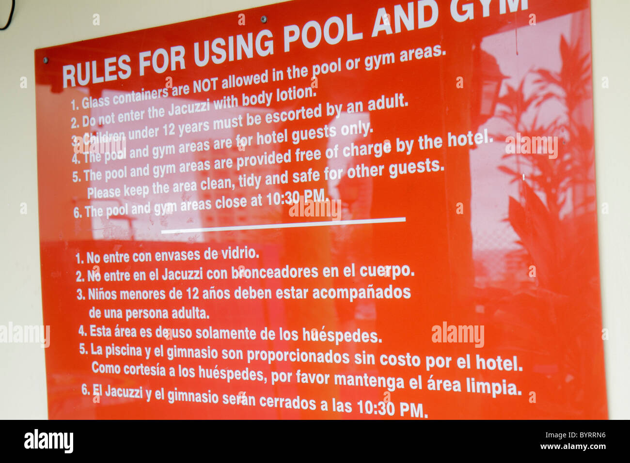 Pool rules sign hi-res stock photography and images - Alamy