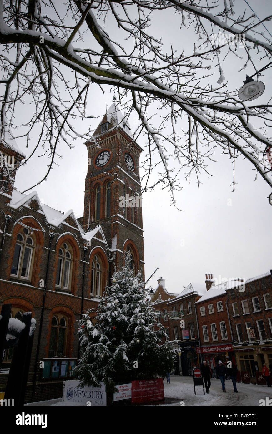 England berkshire newbury town hall hi-res stock photography and images ...