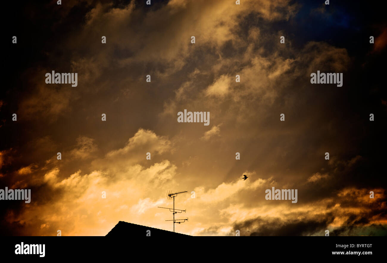 DRAMATIC SUNSET SKY Stock Photo - Alamy
