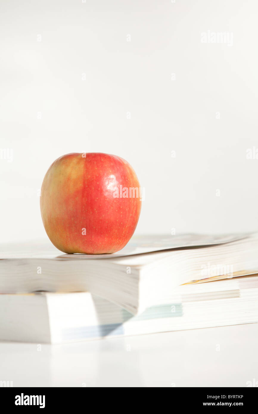 Apple on teachers desk hi-res stock photography and images - Alamy