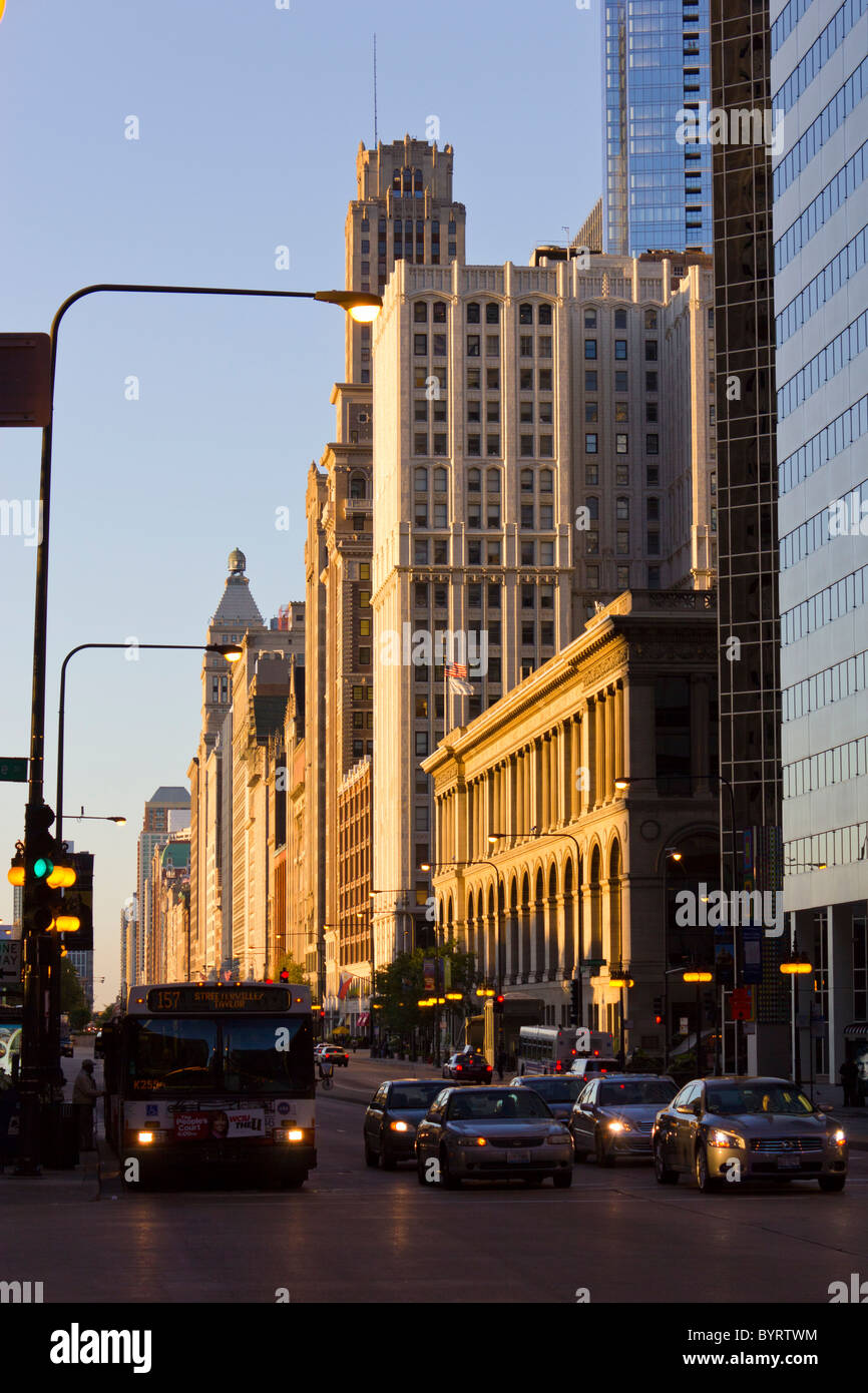 street scene on MIchigan Avenue, Chicago, Illinois, USA Stock Photo - Alamy