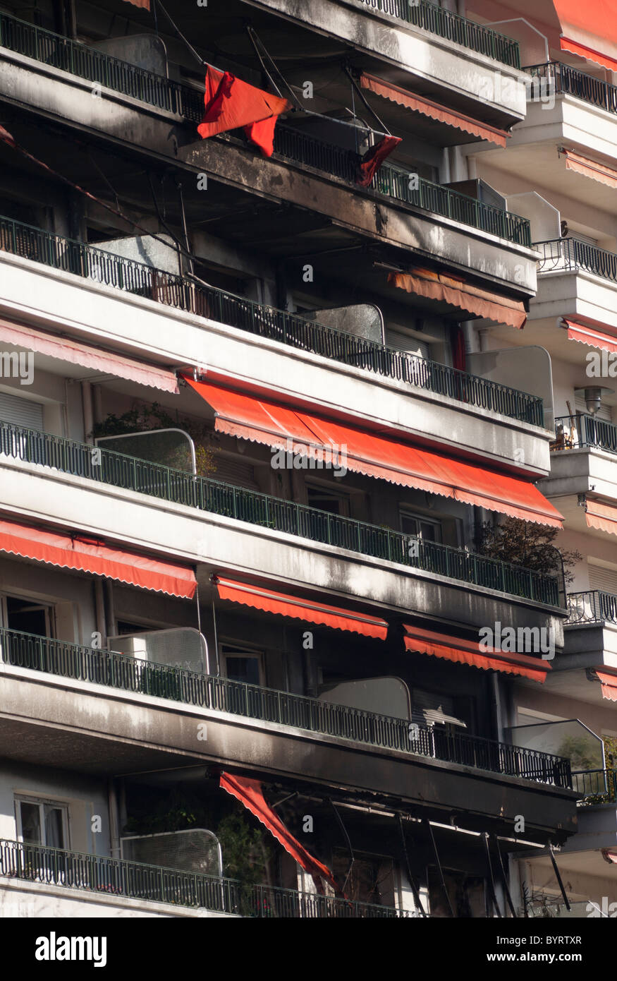 Destroyed apartment building hi-res stock photography and images - Alamy