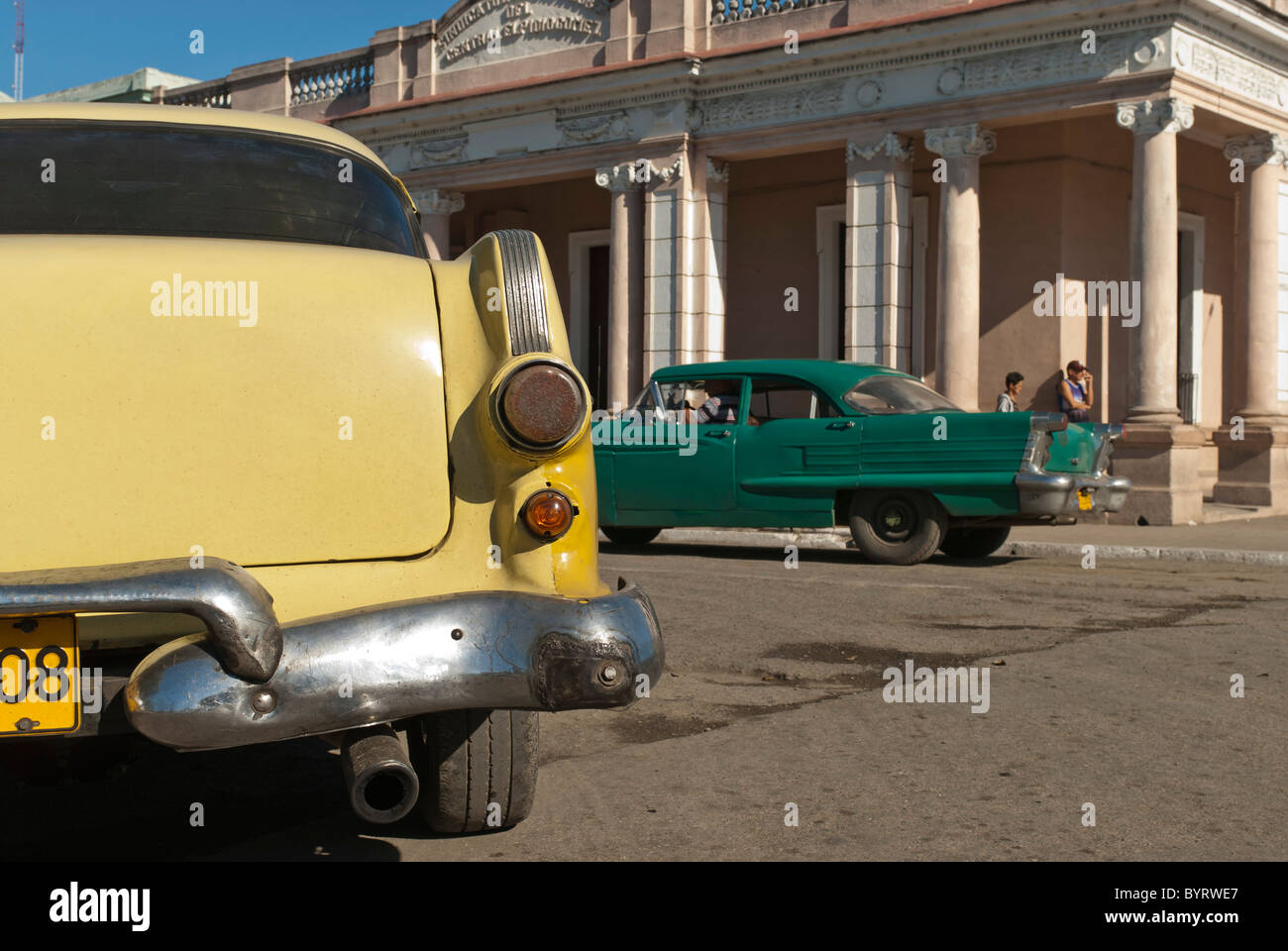 Old cars in the square of Palmira, Cienfuegos, Cuba Stock Photo - Alamy