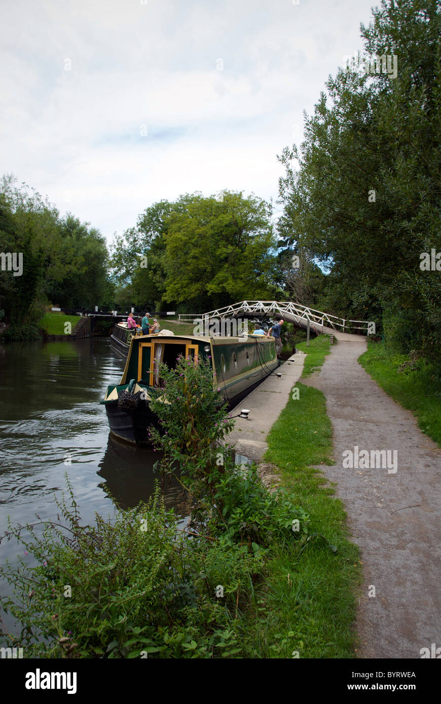 Kennet Avon Canal Newbury Berkshire England UK Narrowboat Greenham Lock ...