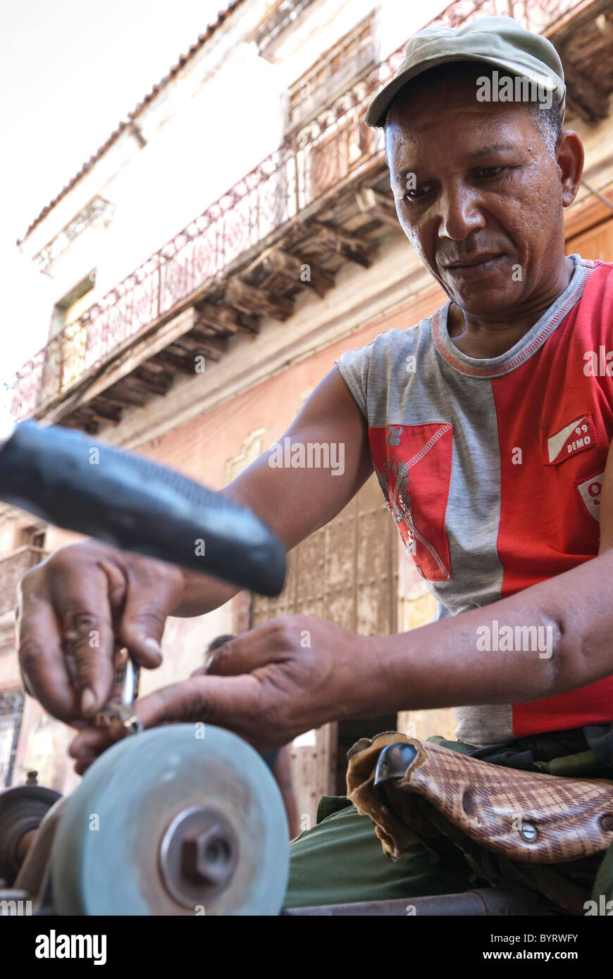 Street worker hi-res stock photography and images - Alamy