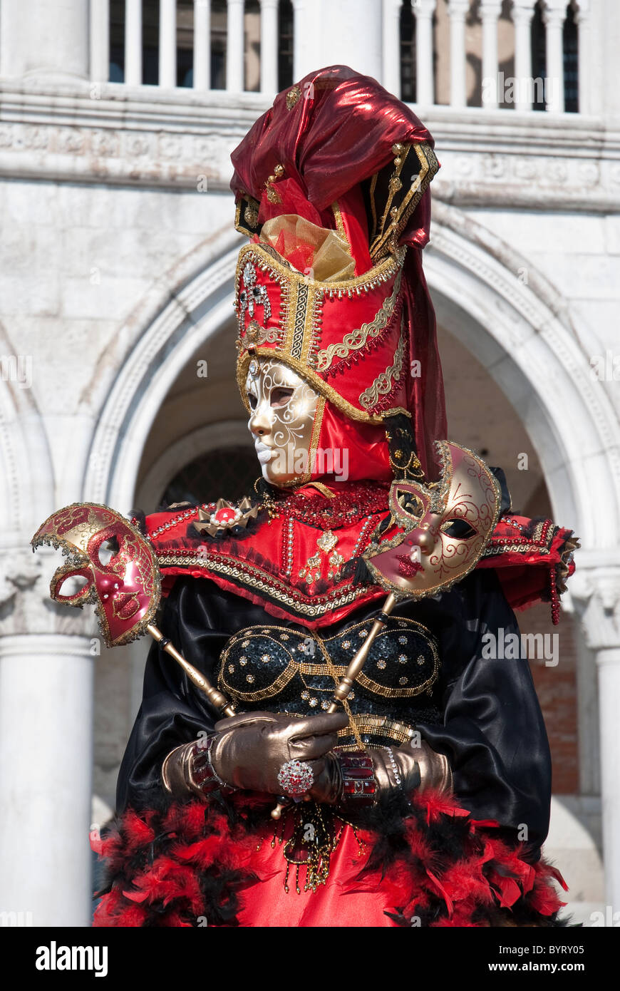 Disguise mask hi-res stock photography and images - Alamy