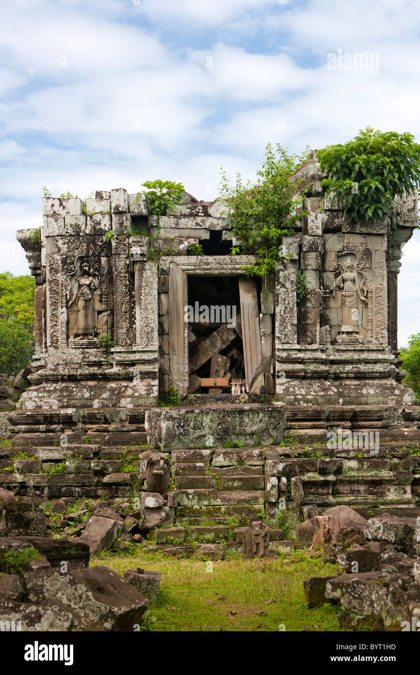 Phnom Bok temple. 10th century. Siem Reap, Cambodia. Asia Stock Photo ...