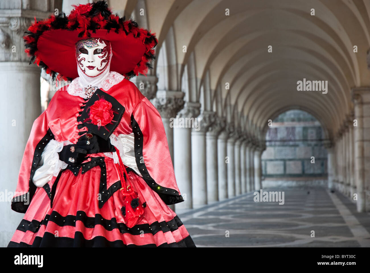 Colonnade arcade hi-res stock photography and images - Alamy