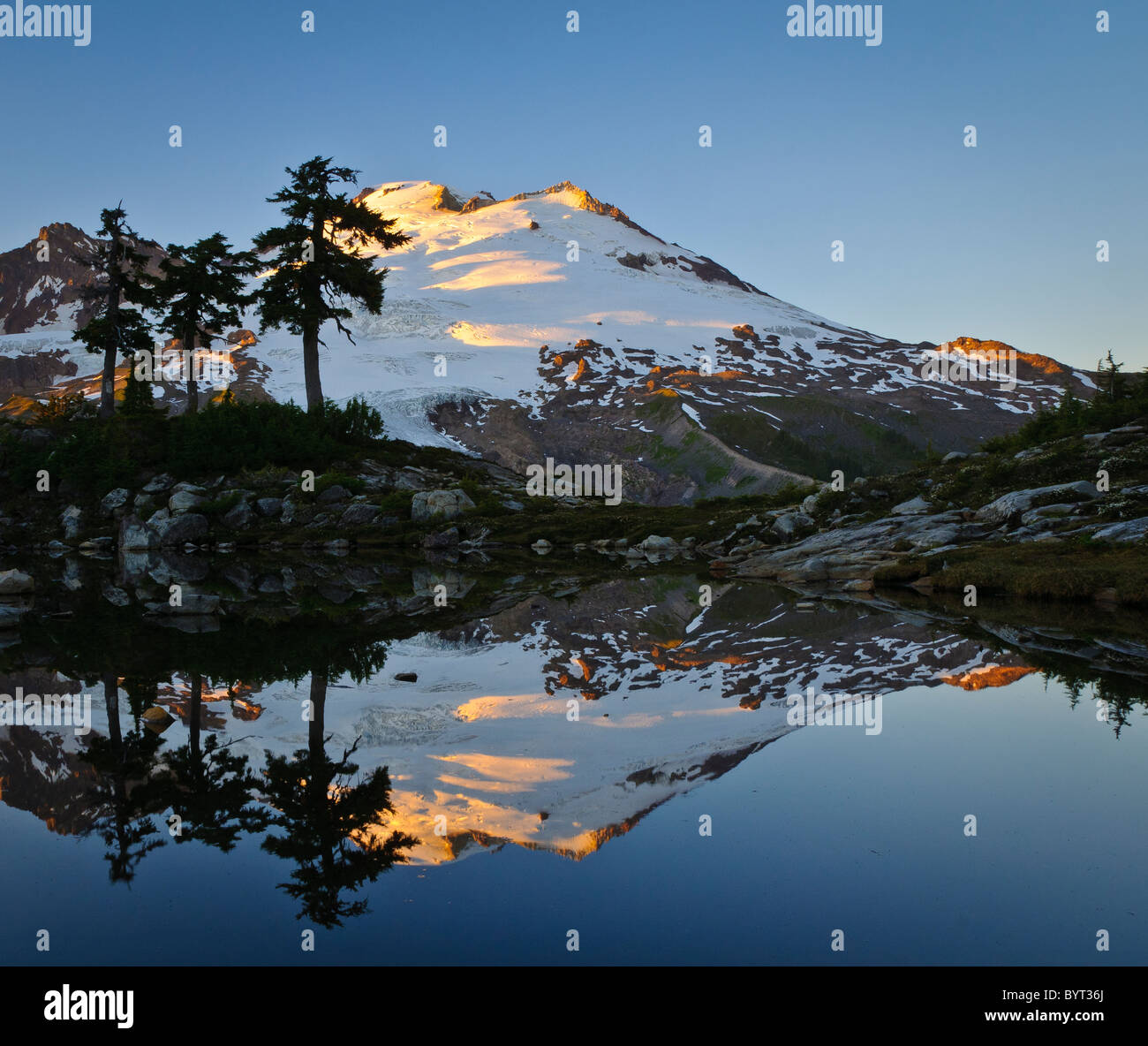 Mount baker national park washington hi-res stock photography and ...