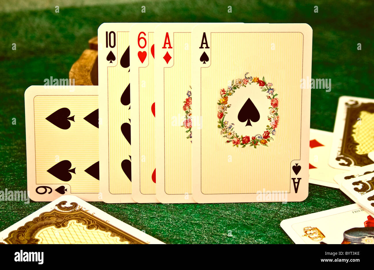 Vintage playing cards hi-res stock photography and images - Alamy