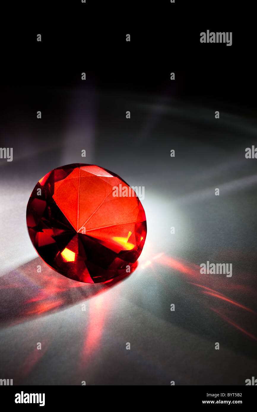 Red diamond hi-res stock photography and images - Alamy