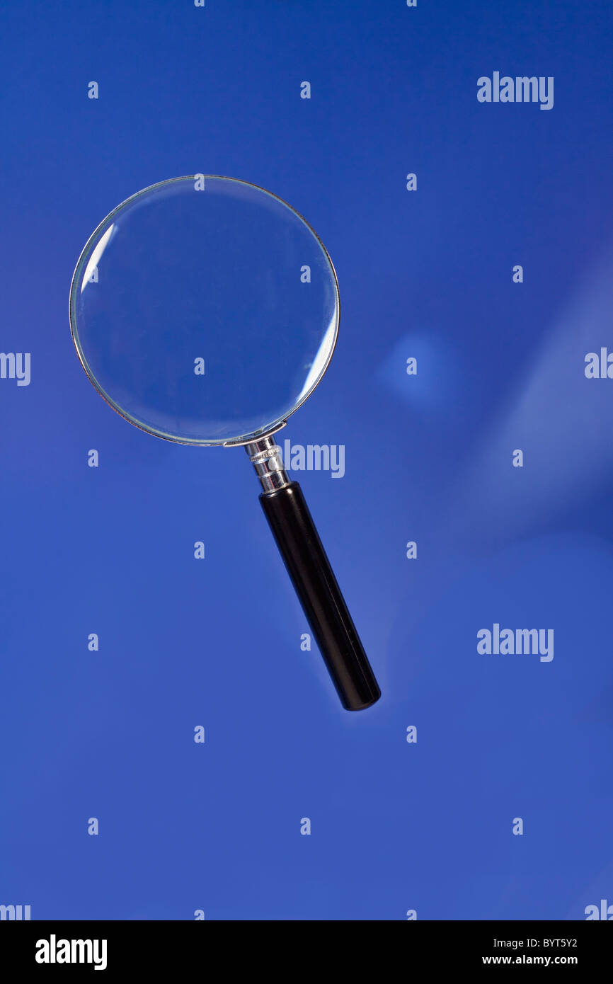 Magnify optics hi-res stock photography and images - Alamy