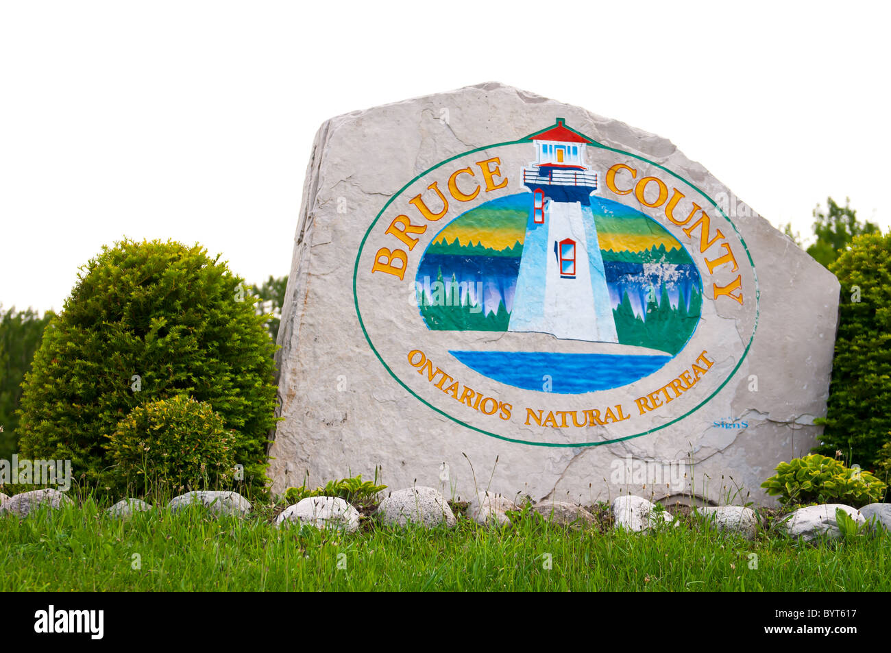 Bruce County rock town sign Stock Photo - Alamy