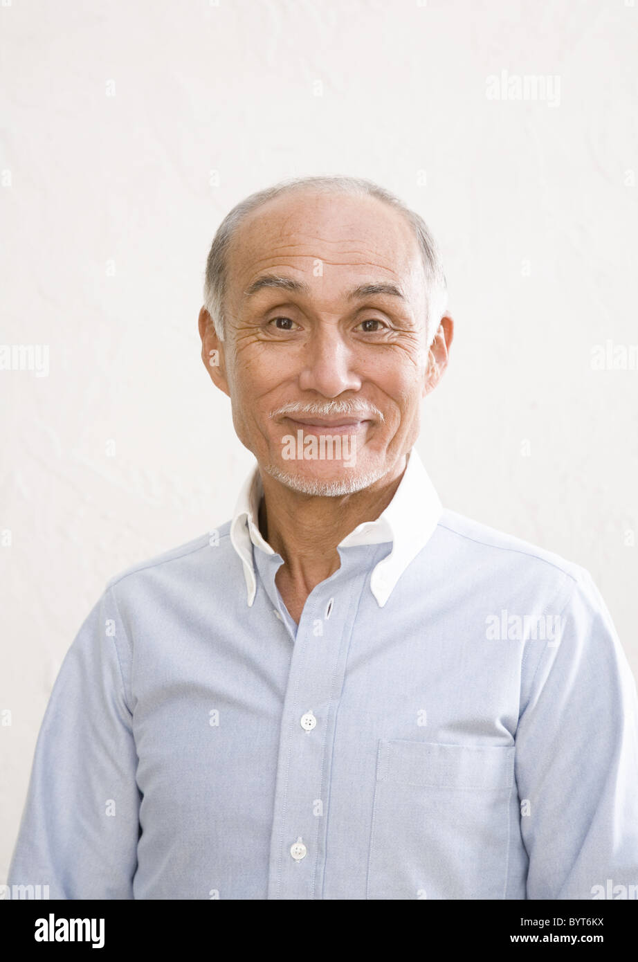 Portrait of senior man Stock Photo - Alamy