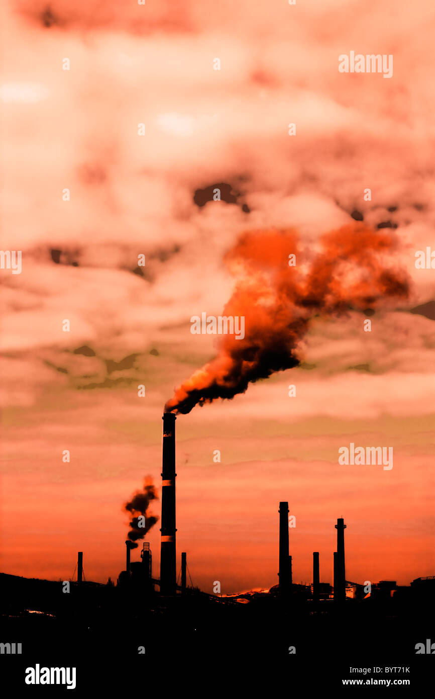 Smoke rising from building hi-res stock photography and images - Alamy