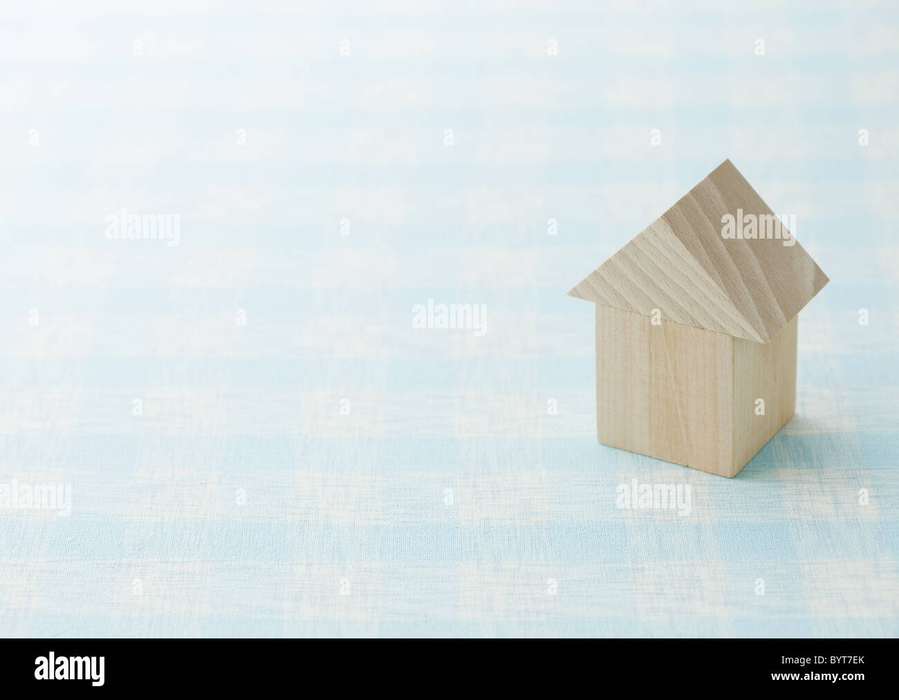 Building blocks house hi-res stock photography and images - Alamy