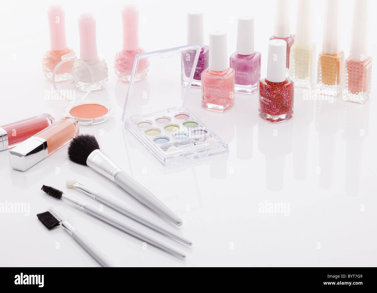 Makeup tools kit hi-res stock photography and images - Alamy