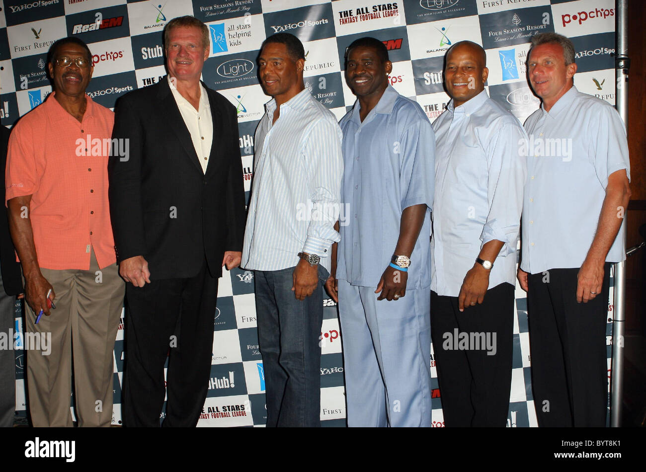 Ted hendricks nfl hi-res stock photography and images - Alamy