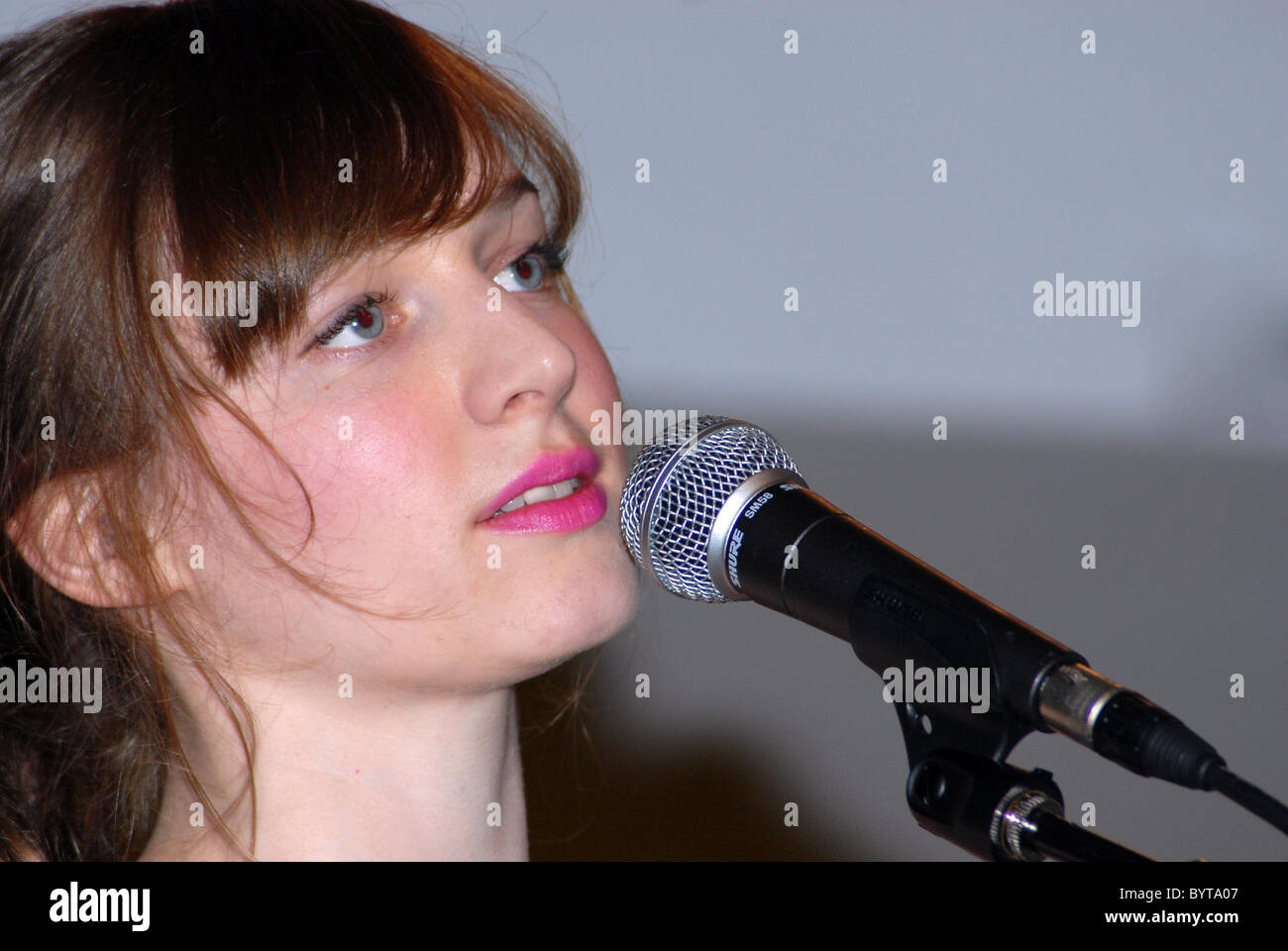 Lou hayter of new young pony club hi-res stock photography and images ...