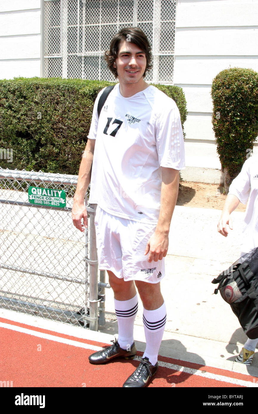 Brandon Routh 'Soccer For Survivors' celebrity soccer match presented ...