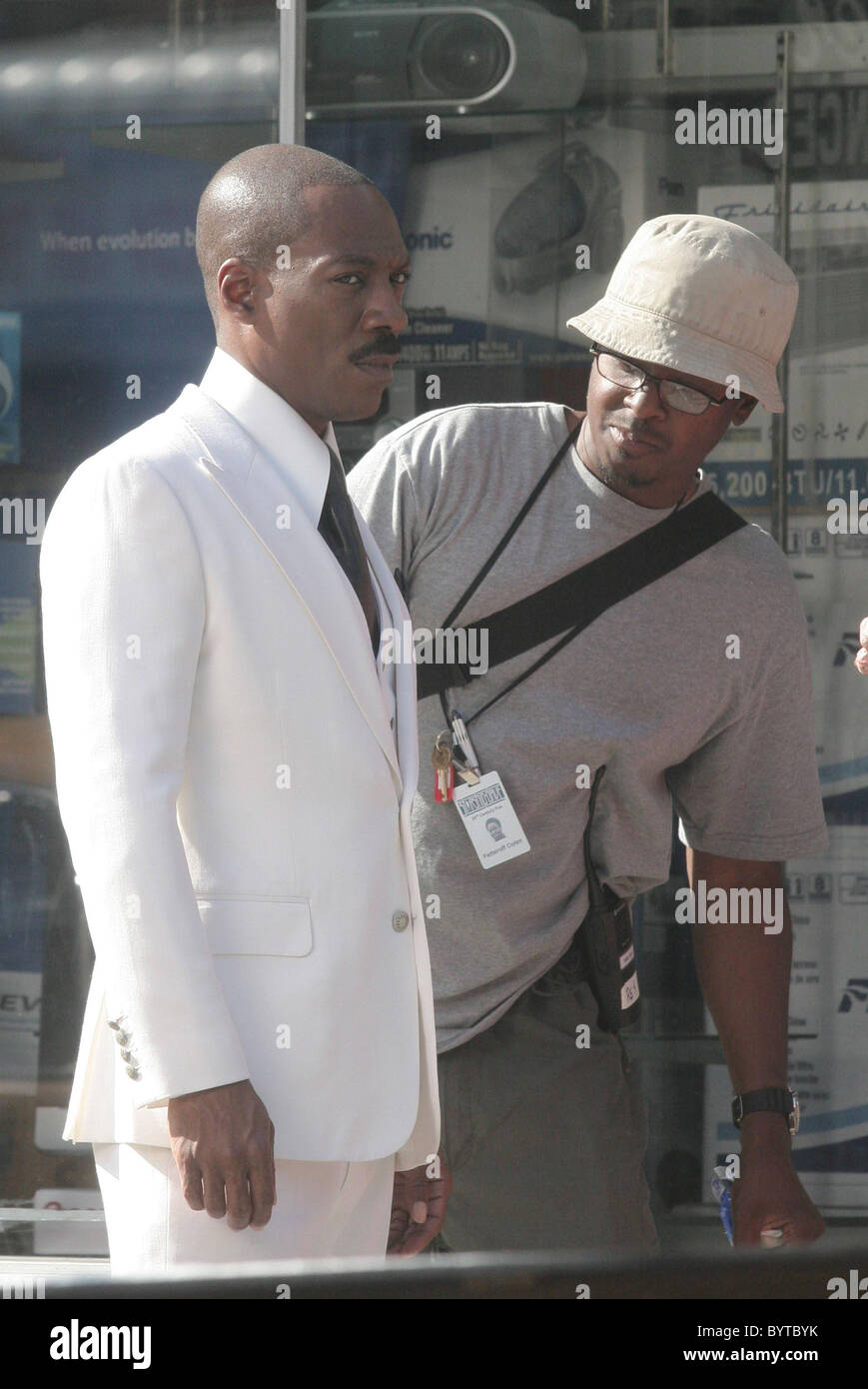 Eddie Murphy on the movie set of 'Starship Dave' about a crew of ...