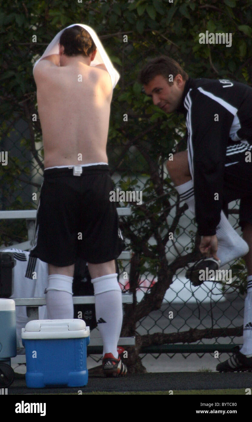 Declan Donnelly playing football for LA Vale Santa Monica, California ...