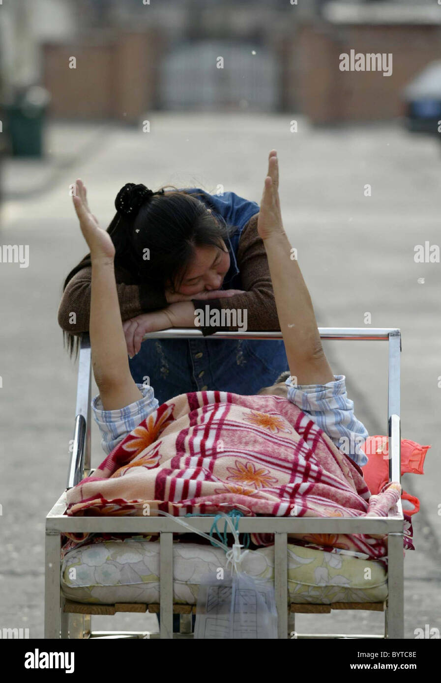 * LEGLESS After losing both his legs in a horrific accident - this man ...