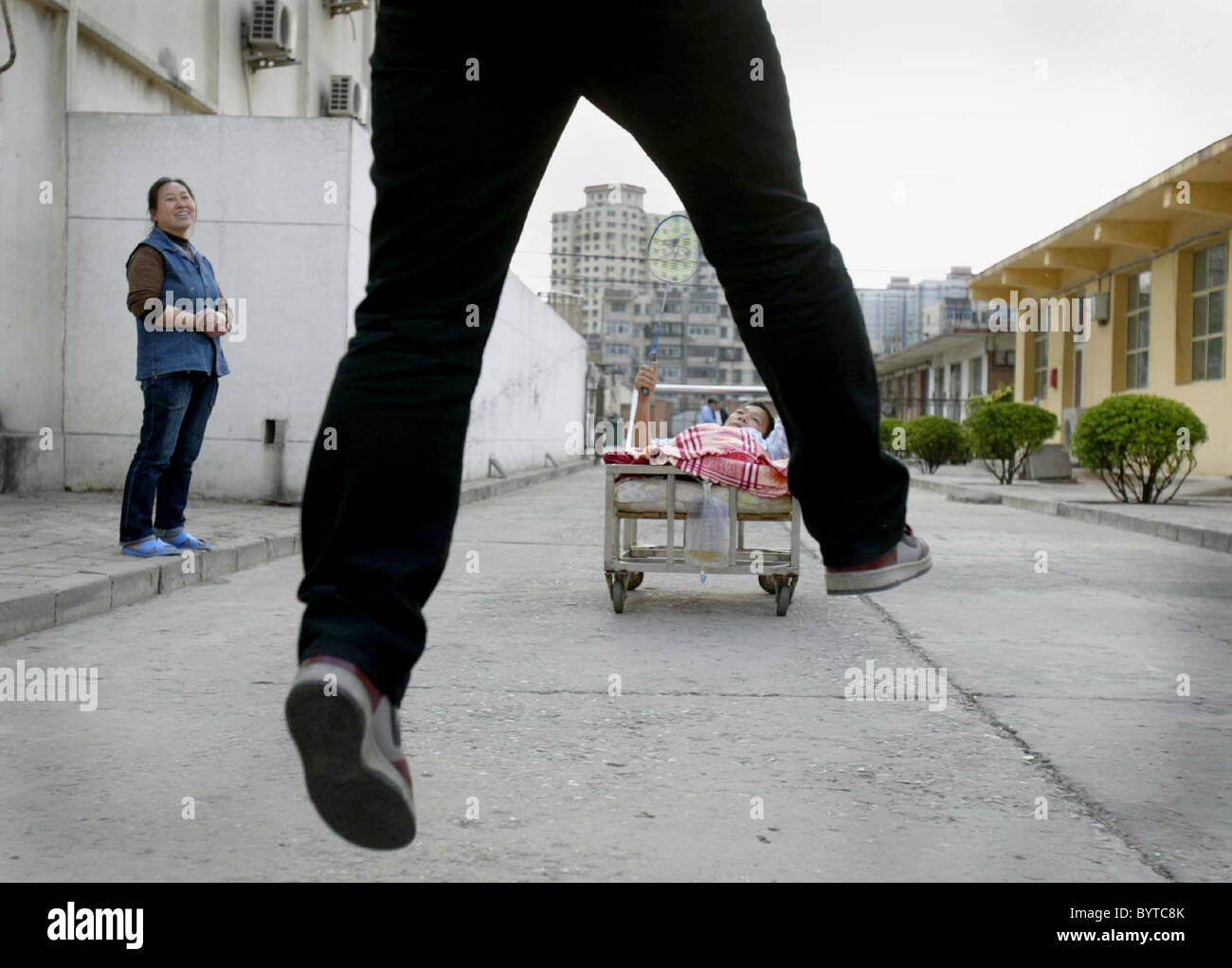 * LEGLESS After losing both his legs in a horrific accident - this man ...