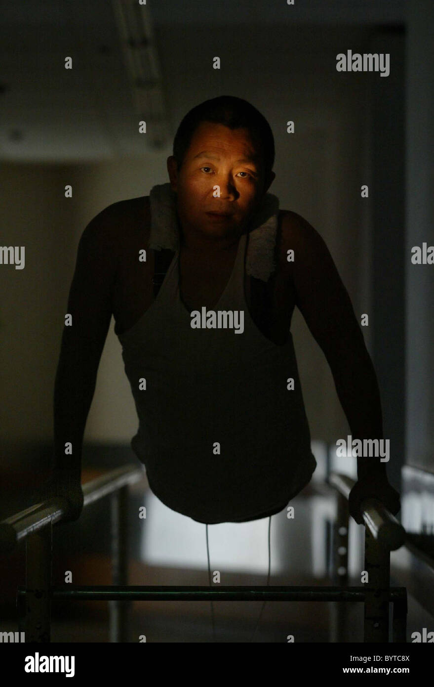 * LEGLESS After losing both his legs in a horrific accident - this man ...