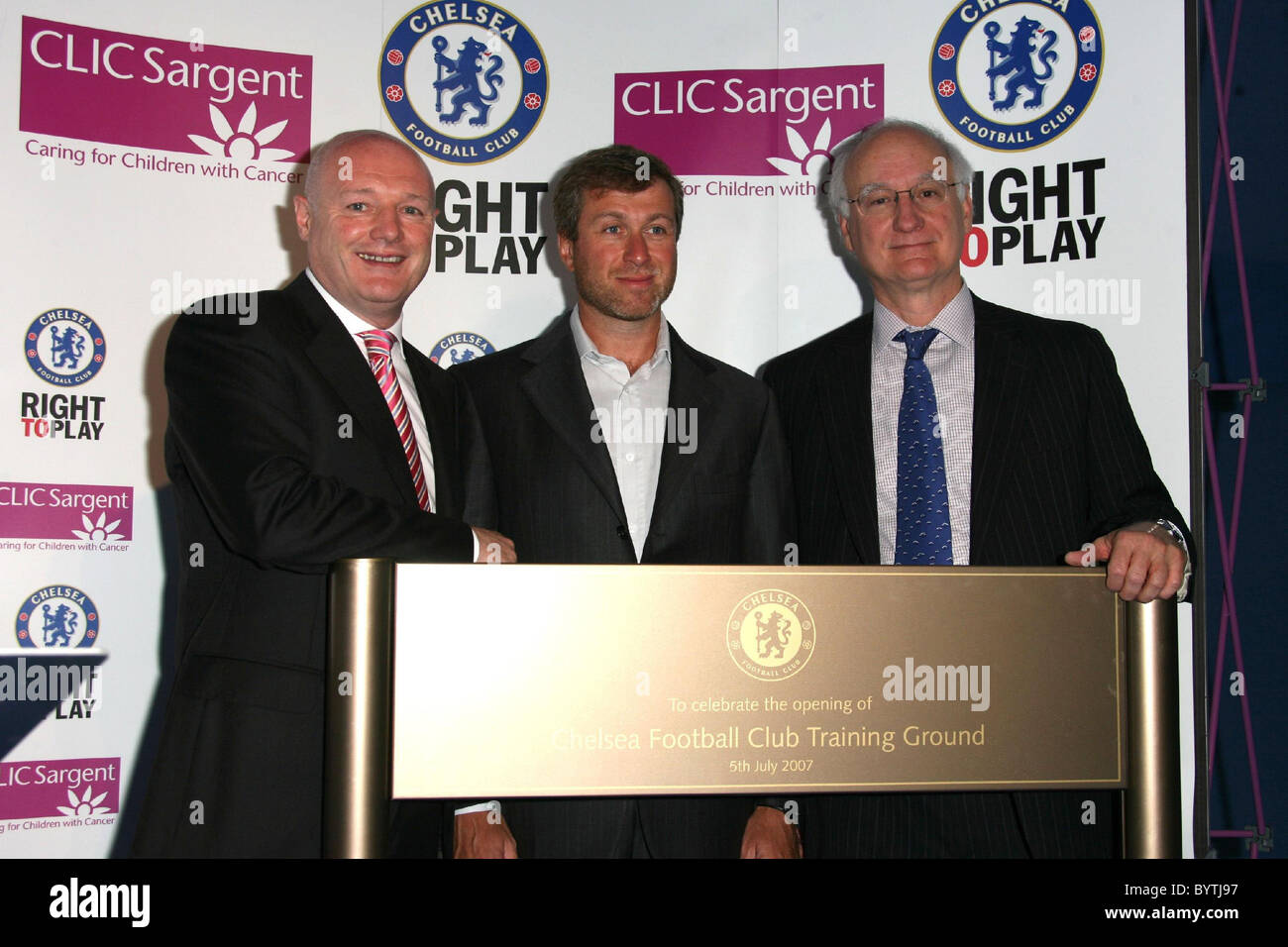 Peter Kenyon, Roman Abramovich and Bruce Buck Chelsea FC unveiled a new ...