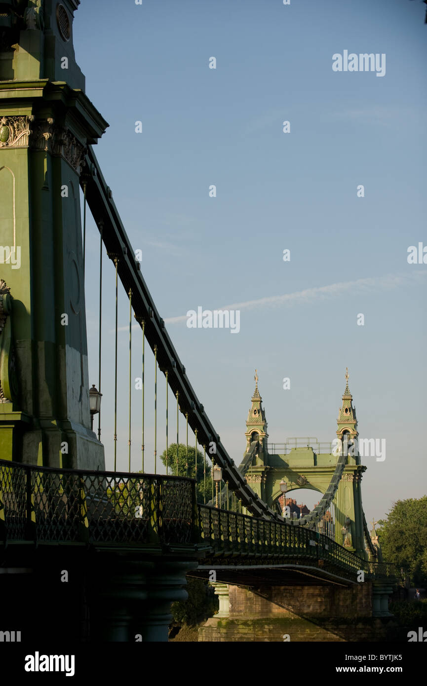 Hammersmith bridge footpath hi-res stock photography and images - Alamy