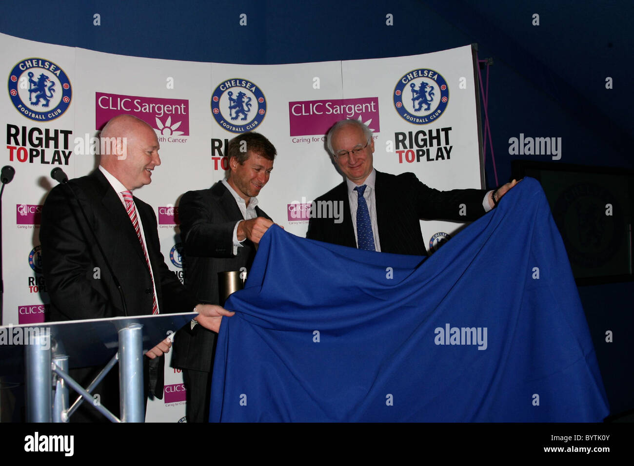 Peter Kenyon, Roman Abramovich and Bruce Buck Chelsea FC unveiled a new ...