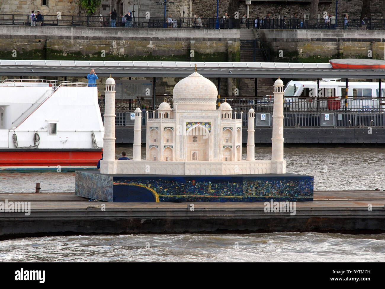 A floating replica of the Taj Mahal sailing down the Thames to launch a ...