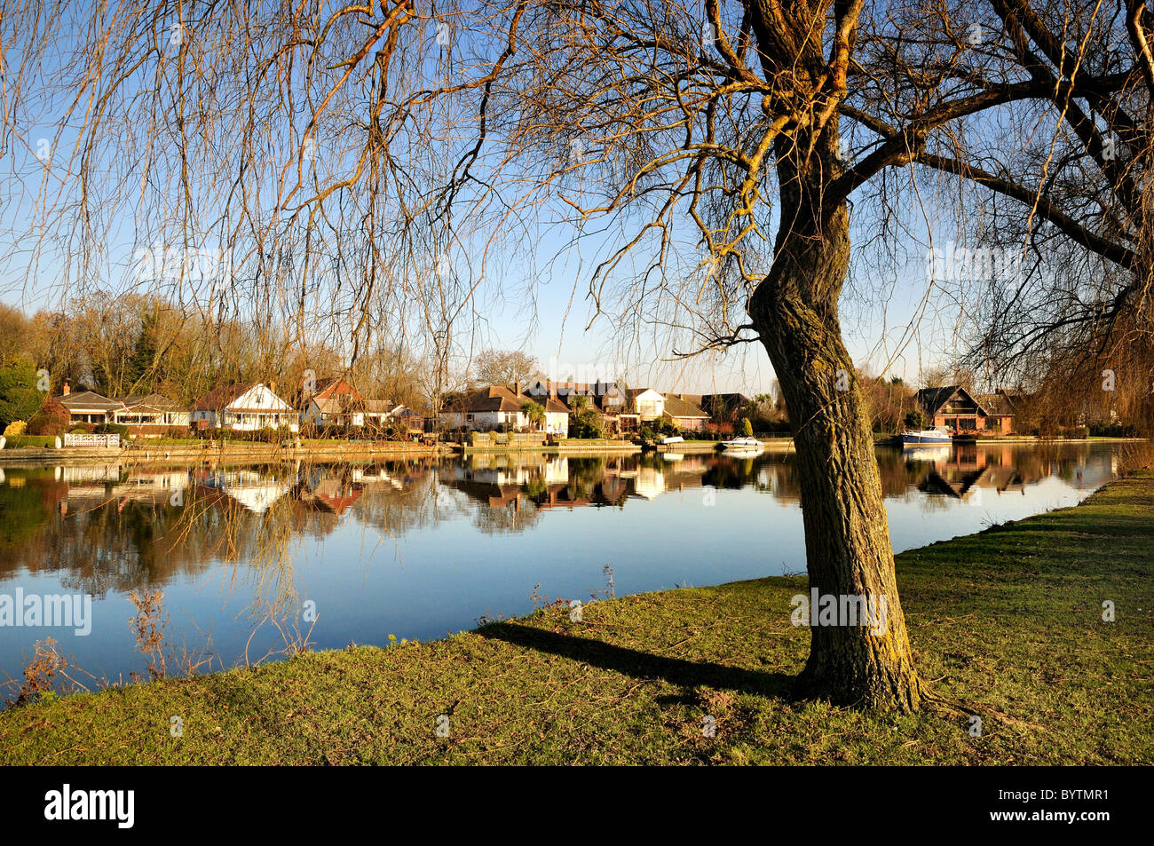 Staines london hi-res stock photography and images - Alamy