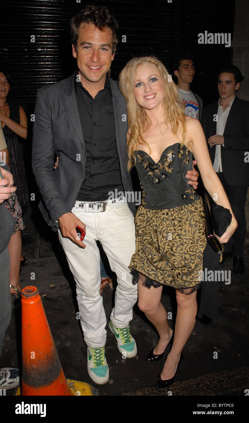 Premiere hairspray hi-res stock photography and images - Alamy