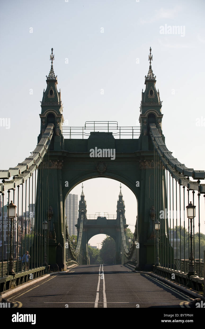 Traffic bridge looking across hi-res stock photography and images - Alamy