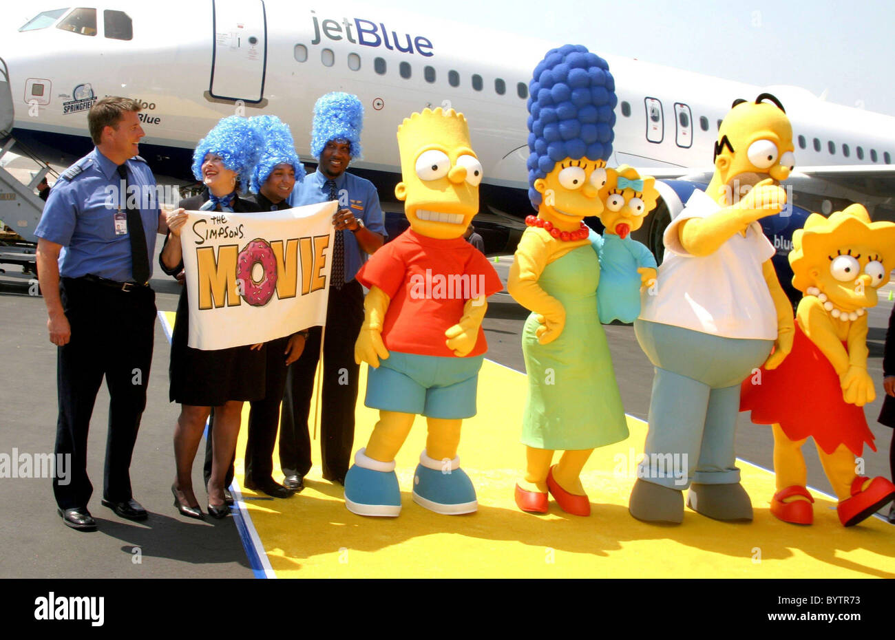 Bart, Marge, Maggie, Homer, and Lisa Simpson Jet Blue unveils aircraft ...