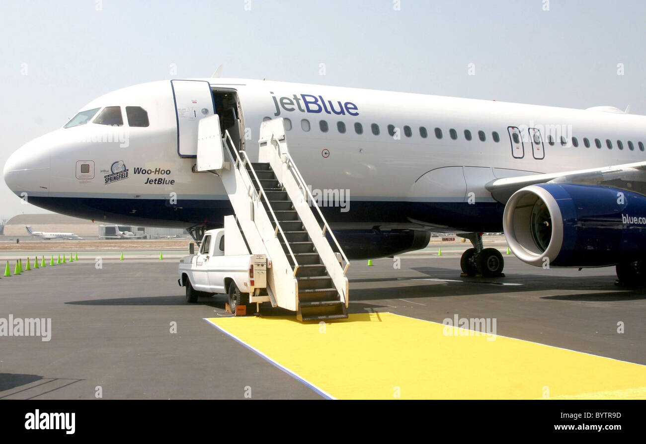 JetBlue Simpsons Plane Jet Blue unveils aircraft in celebration of ...