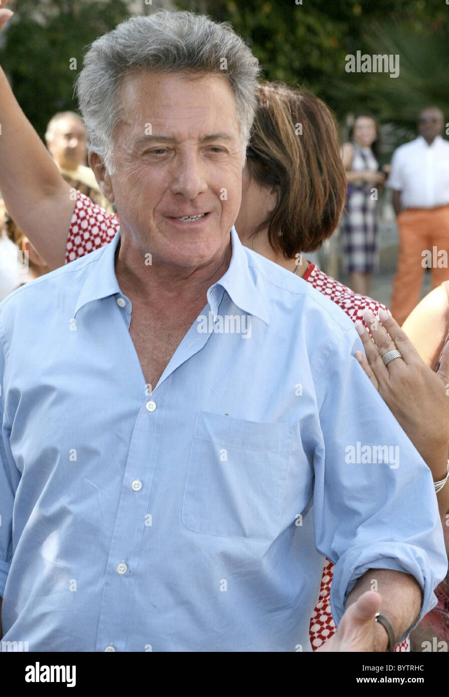 Dustin Hoffman leaving the Ivy restaurant Los Angeles, California - 17. ...