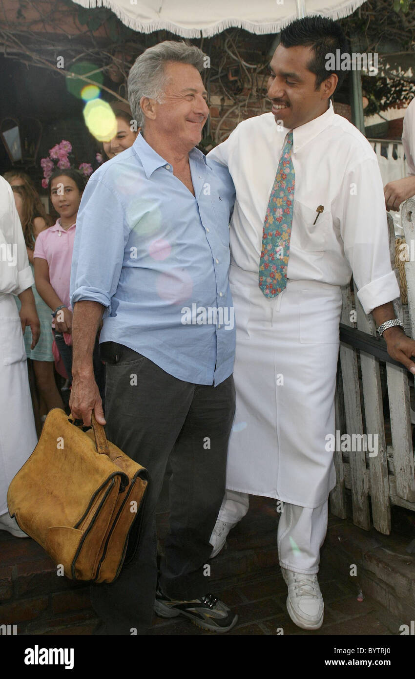 Dustin Hoffman leaving the Ivy restaurant Los Angeles, California - 17. ...