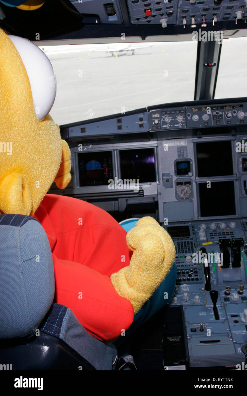 Unveiling of Jet Blue's 'Simpson's' themed airplane at the Burbank ...