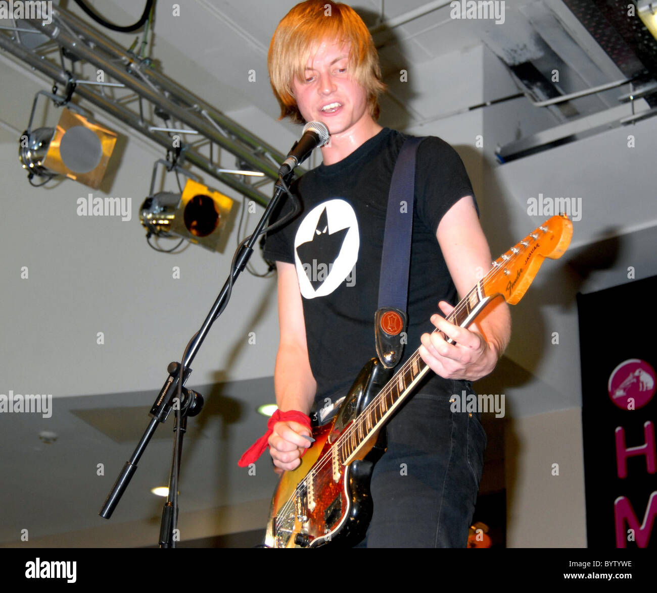 Jasper future art brut perform hi-res stock photography and images - Alamy